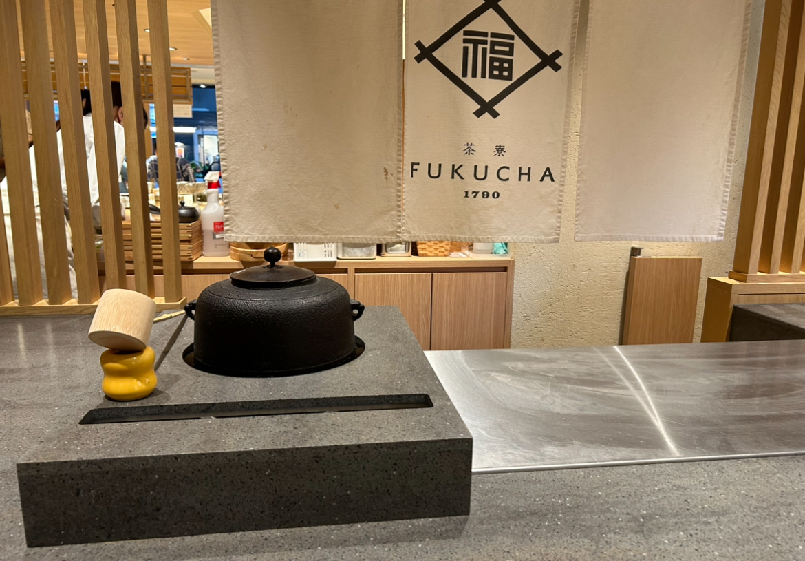 京都駅にある「茶寮FUKUCHA（ふくちゃ）」カフェで抹茶スイーツと珈琲をいただきました。 | rii-life ＊ジュエリー好きのシンプルライフ